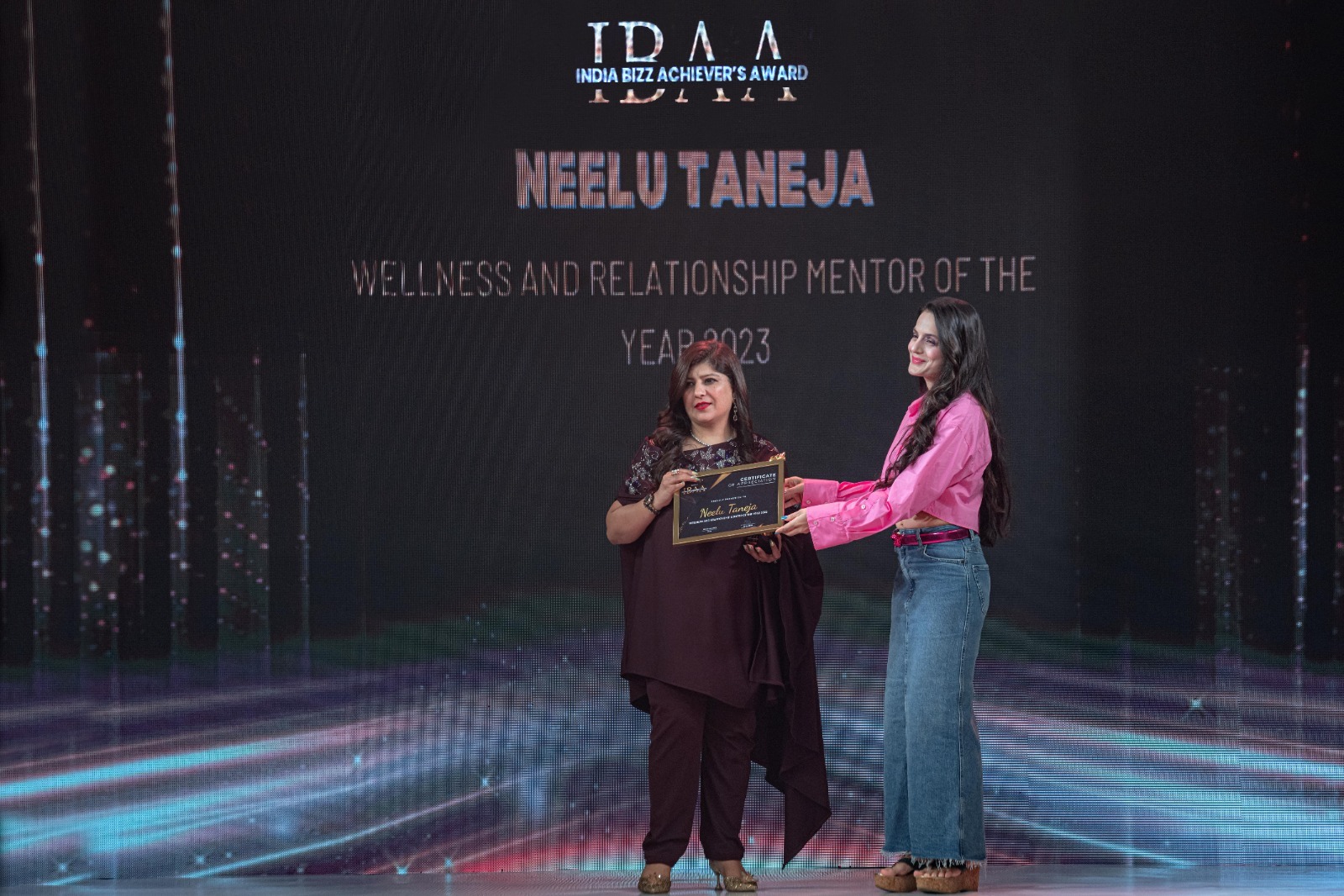 Neelu Taneja Crowned at India Bizz Achievers Awards 2023 - Hindustan Saga