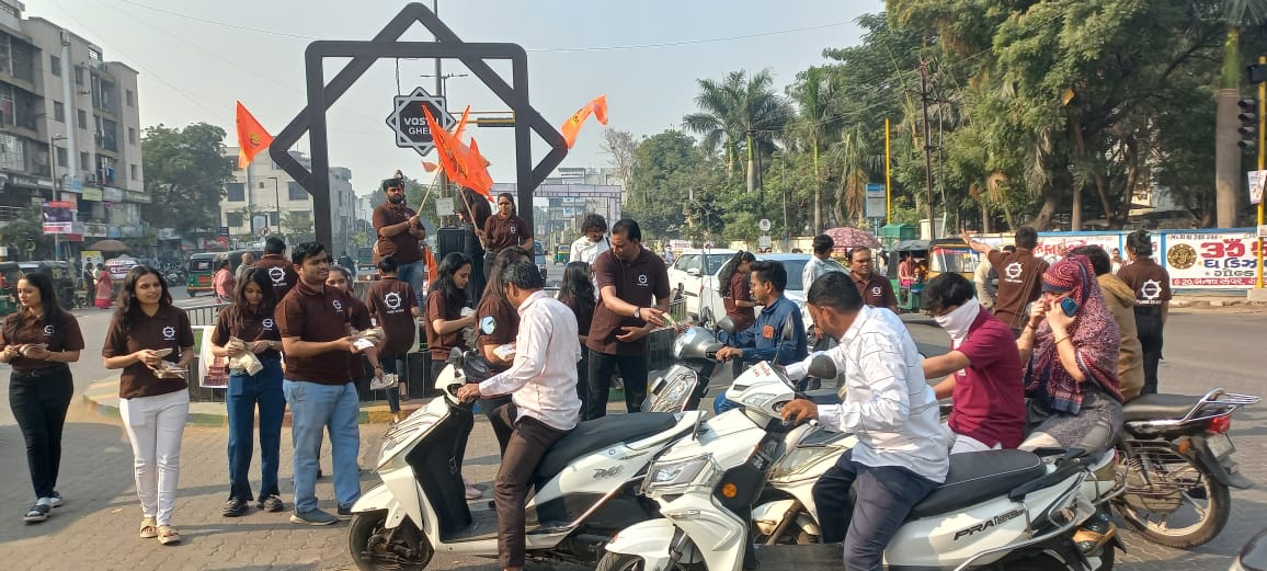 Vastu Trust begins distributing of 11,111 Diya kits to celebrate the ...